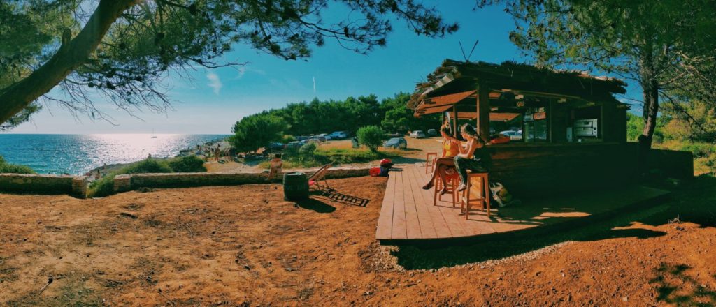 Beach bar Njive – Istraction